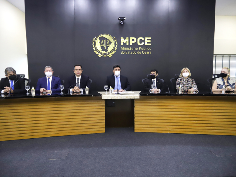 Entrega medalha Presidente Senado - MPCEMPCE